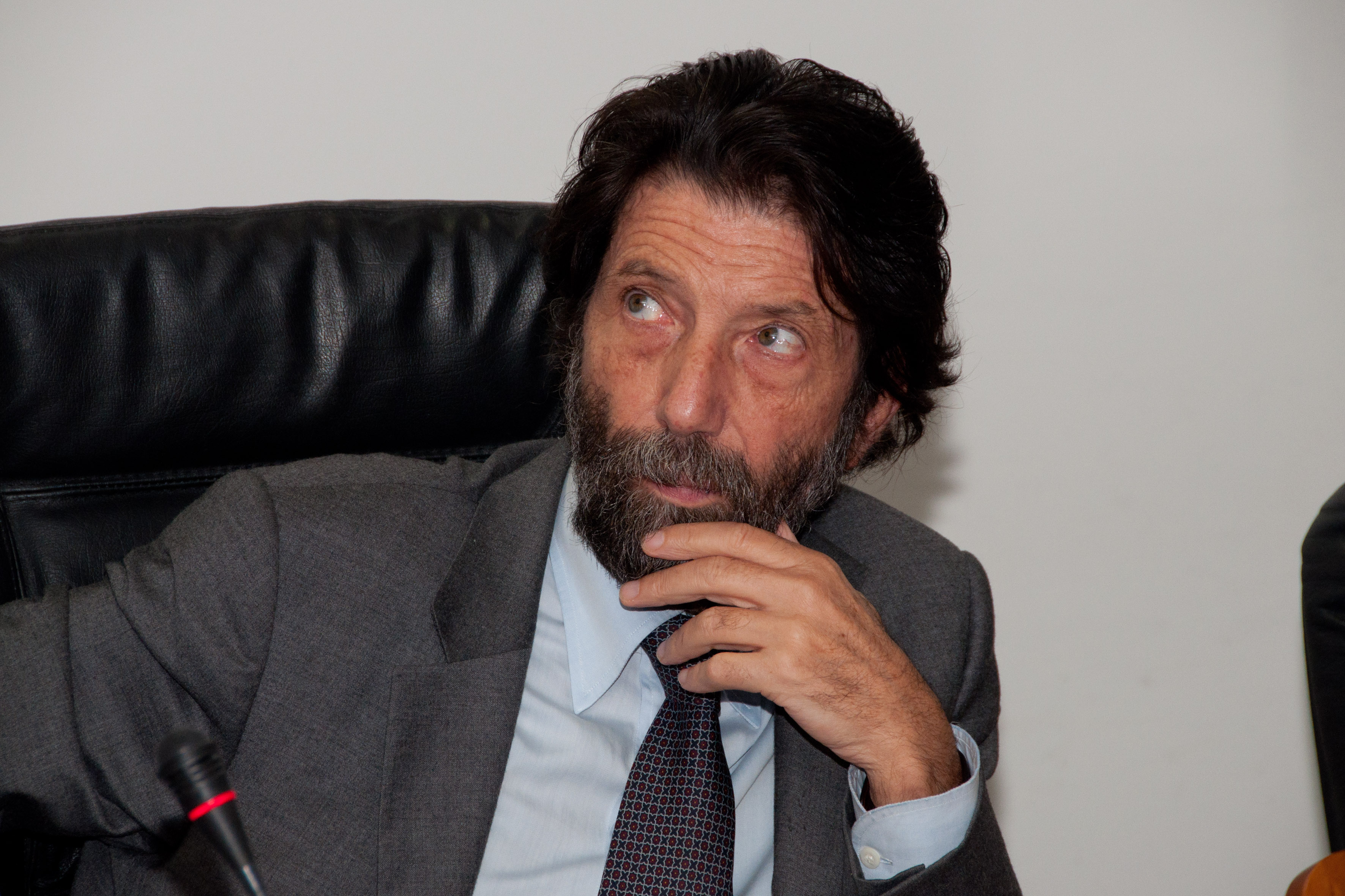 MASSIMO CACCIARI: “L'EUROPA HA LA FILOSOFIA PER AFFRONTARE L'UMANITA ...