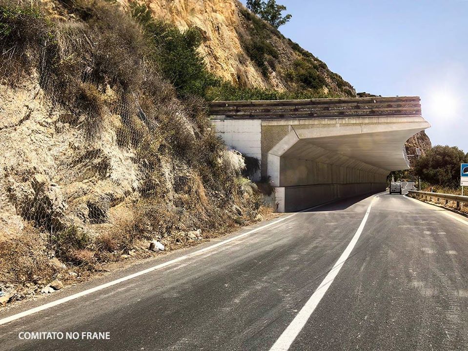 Al ministro Costa consegnata petizione popolare su Capo Alì - MessinaOra.it