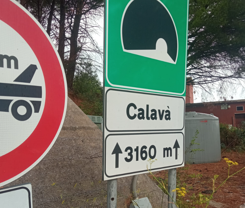 Bisarca in fiamme nella galleria Calavà sulla A20: chiuso il tratto tra ...